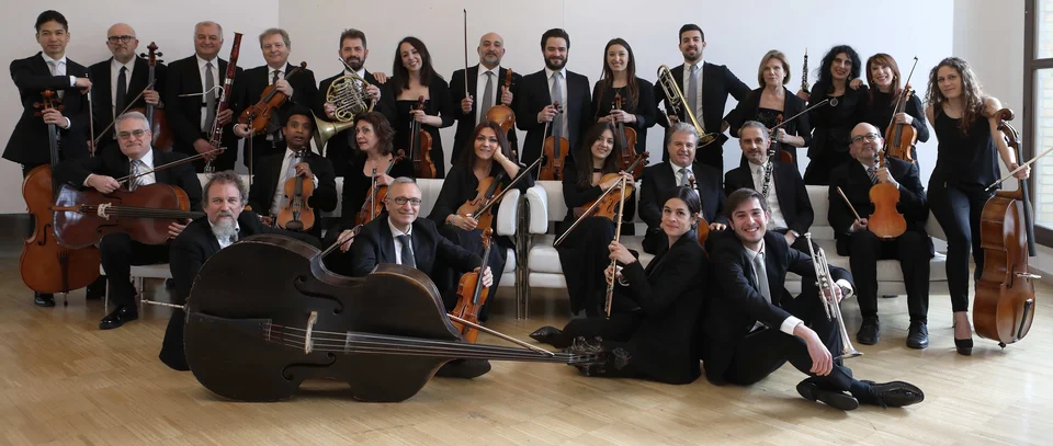 Il Primo Violoncello Di Santa Cecilia e il Direttore dell’orchestra di ...